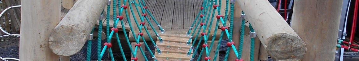 Rope Timber V-Bridge - Tayplay Limited